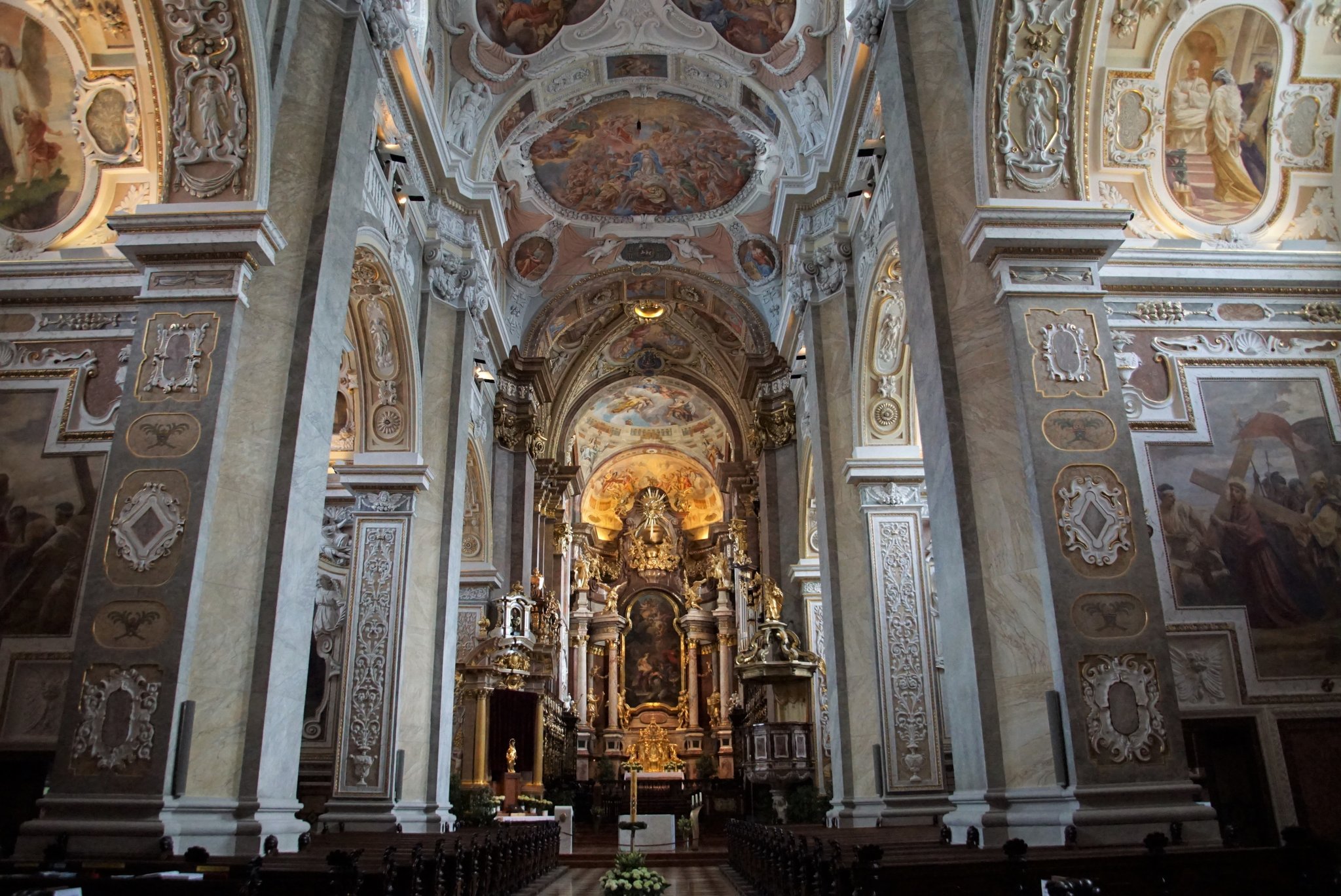 Kirche: Klosterneuburg - Liesing