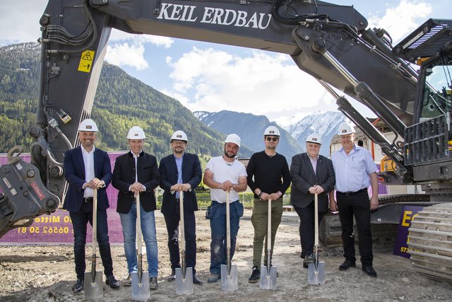 Neukirchen: Spatenstich für das Apartment-Hotel "Das Neukirchen" - Pinzgau