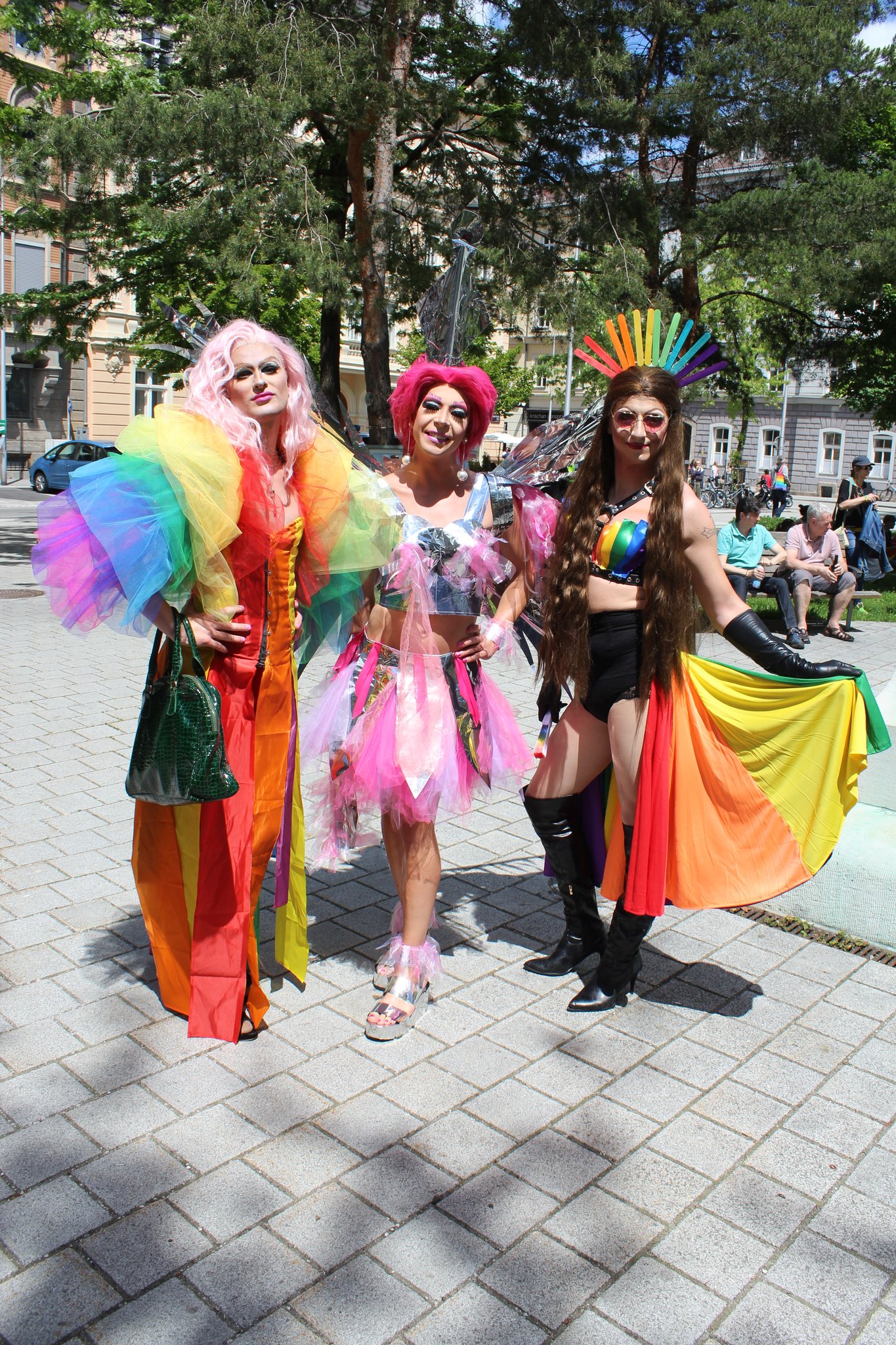 CSD - Parade: Bunte Parade zum Christopher Street Day - Innsbruck