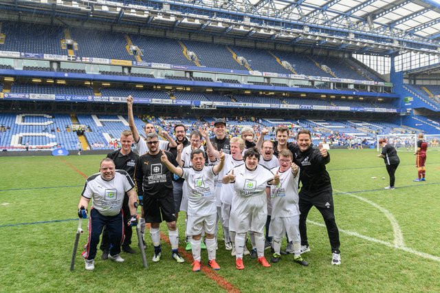 Behindertensport: SPIELERPASS vertrat Österreich beim FC Chelsea ...
