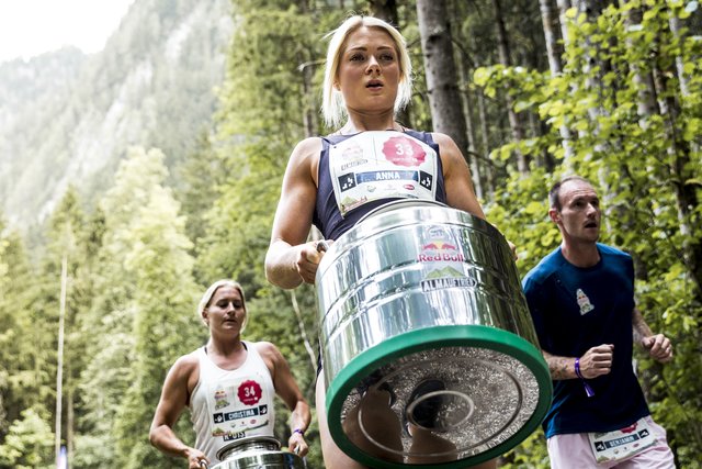 Mayrhofen-Hippach: Red Bull Almauftrieb der Extreme - Tirol
