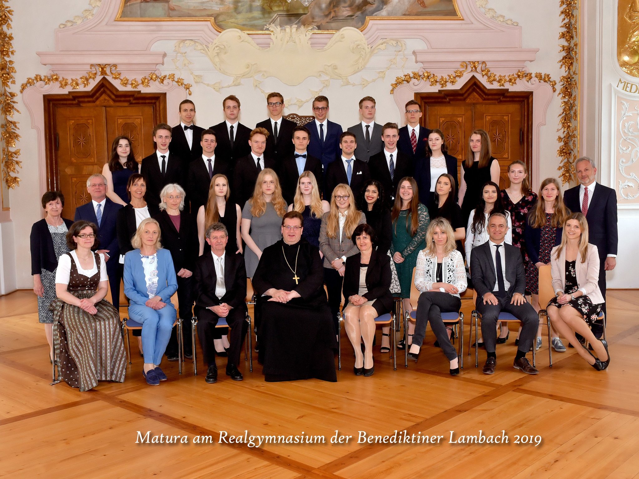RG Lambach - Reifeprüfung geschafft: Matura am Stiftsgymnasium Lambach ...