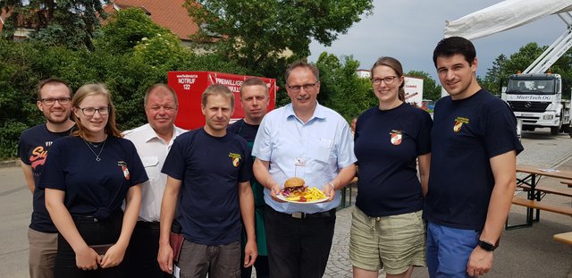 Feuerwehr lud ein: Feuerwehrheuriger in Wullersdorf - Hollabrunn