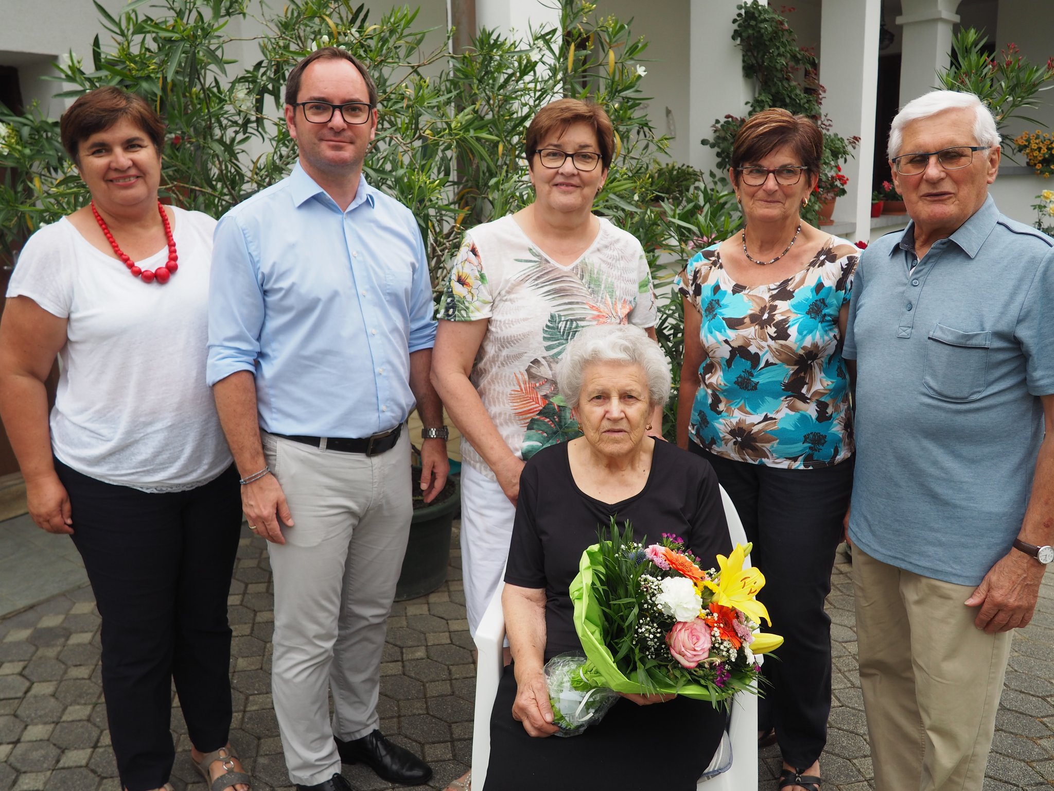 Jubilarin: Gemeinde Raiding gratulierte Anna Erhardt zum 90er ...