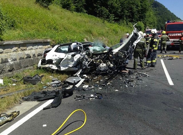 Dornach: Schwerer Unfall auf der B3 - Perg