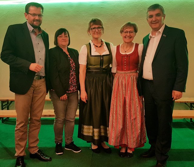 Ein halbes Jahrhundert sangesfroh: Überraschung für Limbachs ...