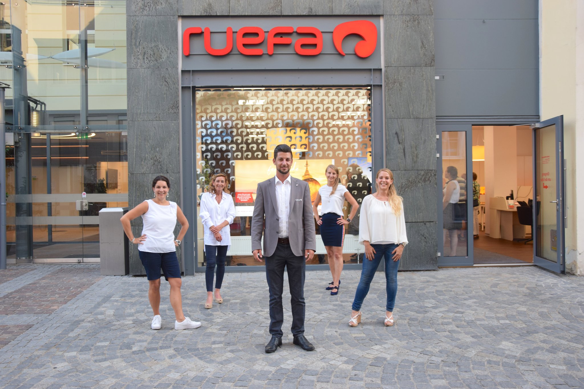Ruefa feiert neues Reisebüro im Steiner Tor City Shopping - Krems