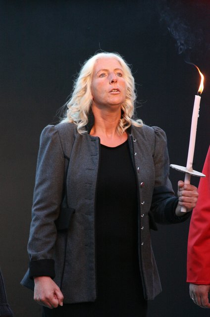 Theatergruppe Vorderes Ötztal Gegenwind feierte Premiere: „Die weiße ...