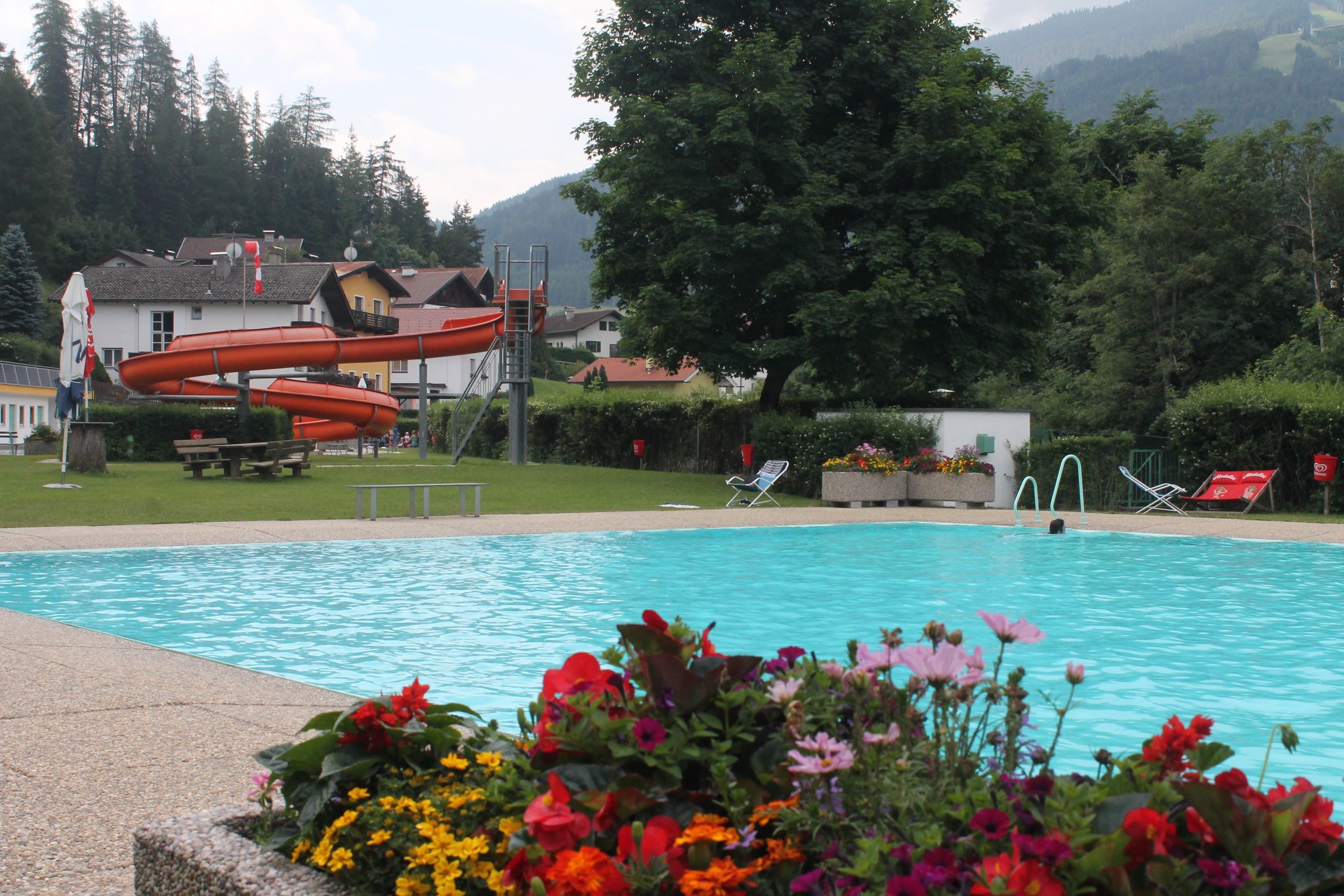 Hitzesommer 2019: Rekordjuni für Schwimmbad Steinach - Stubai-Wipptal