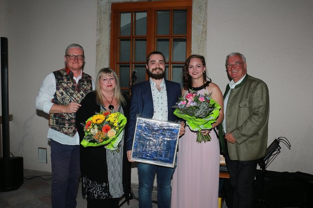 Künstler-Trio (über)füllte das Schloss Stixenstein - Neunkirchen