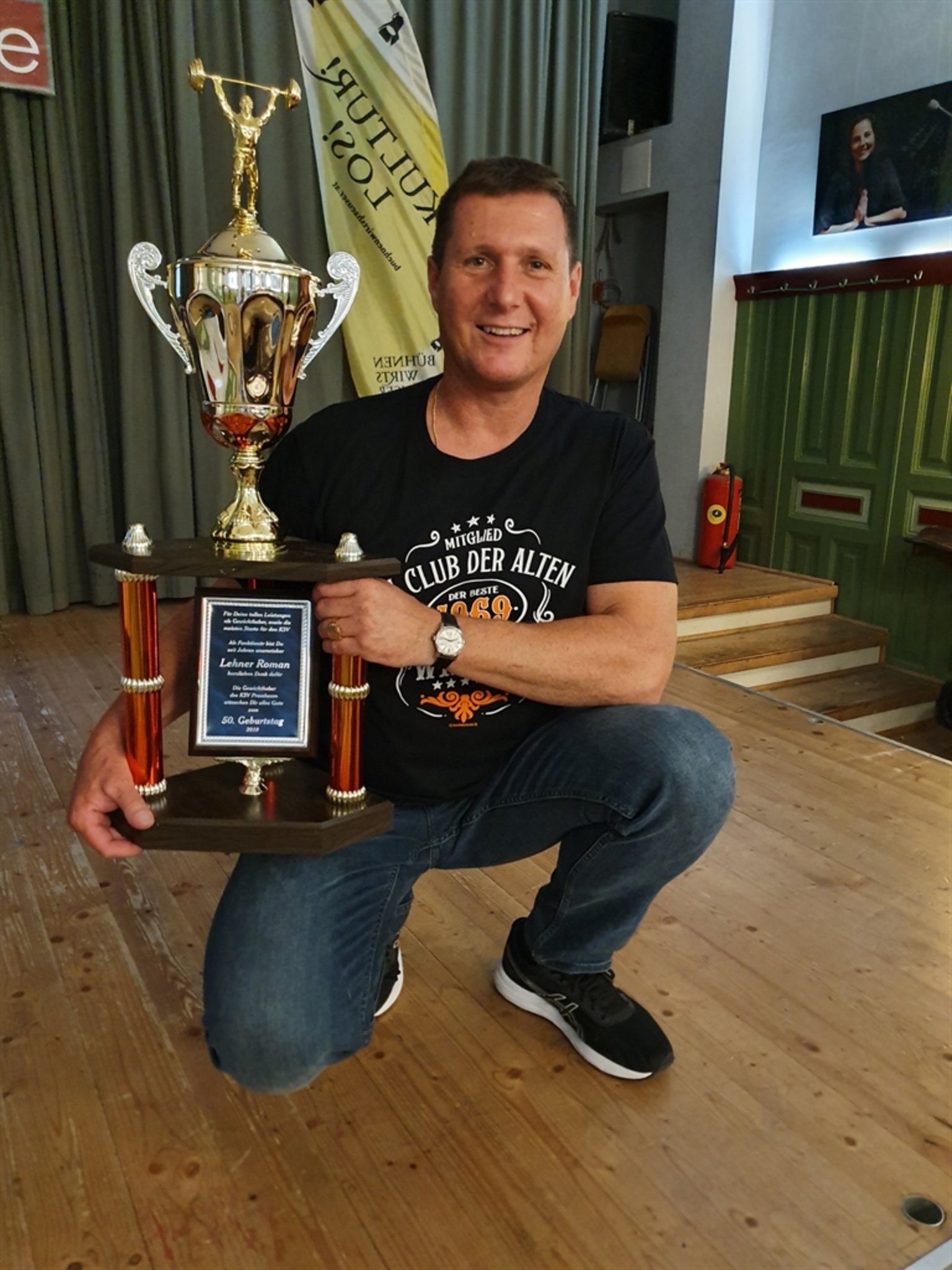 Roman Lehner vom KSV Pressbaum wurde geehrt: Ehrung für Kraftsportler ...