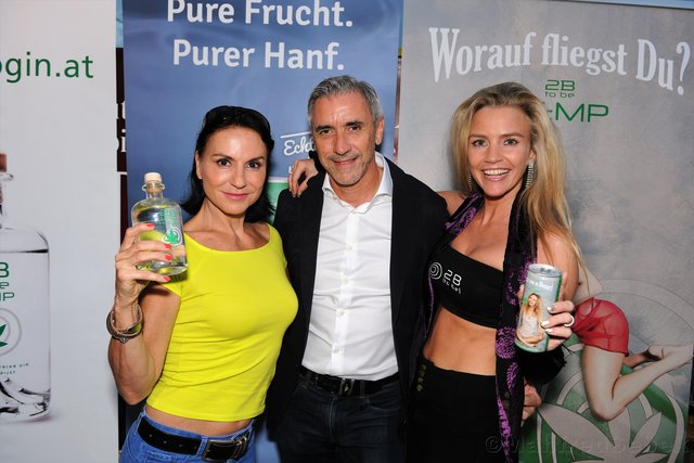 Michaela Wolf (Alias Wendy Night) lud zur Verkostung ein. Schauplatz ...