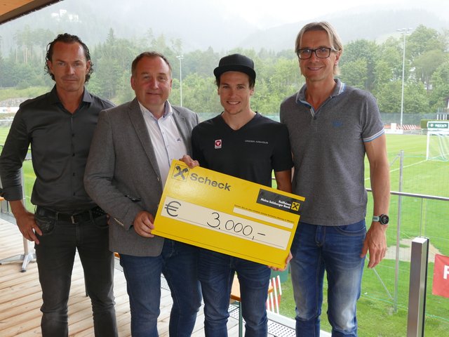 Fußball im Pinzgau: FC Pinzgau Saalfelden stellt neue Kooperation vor ...