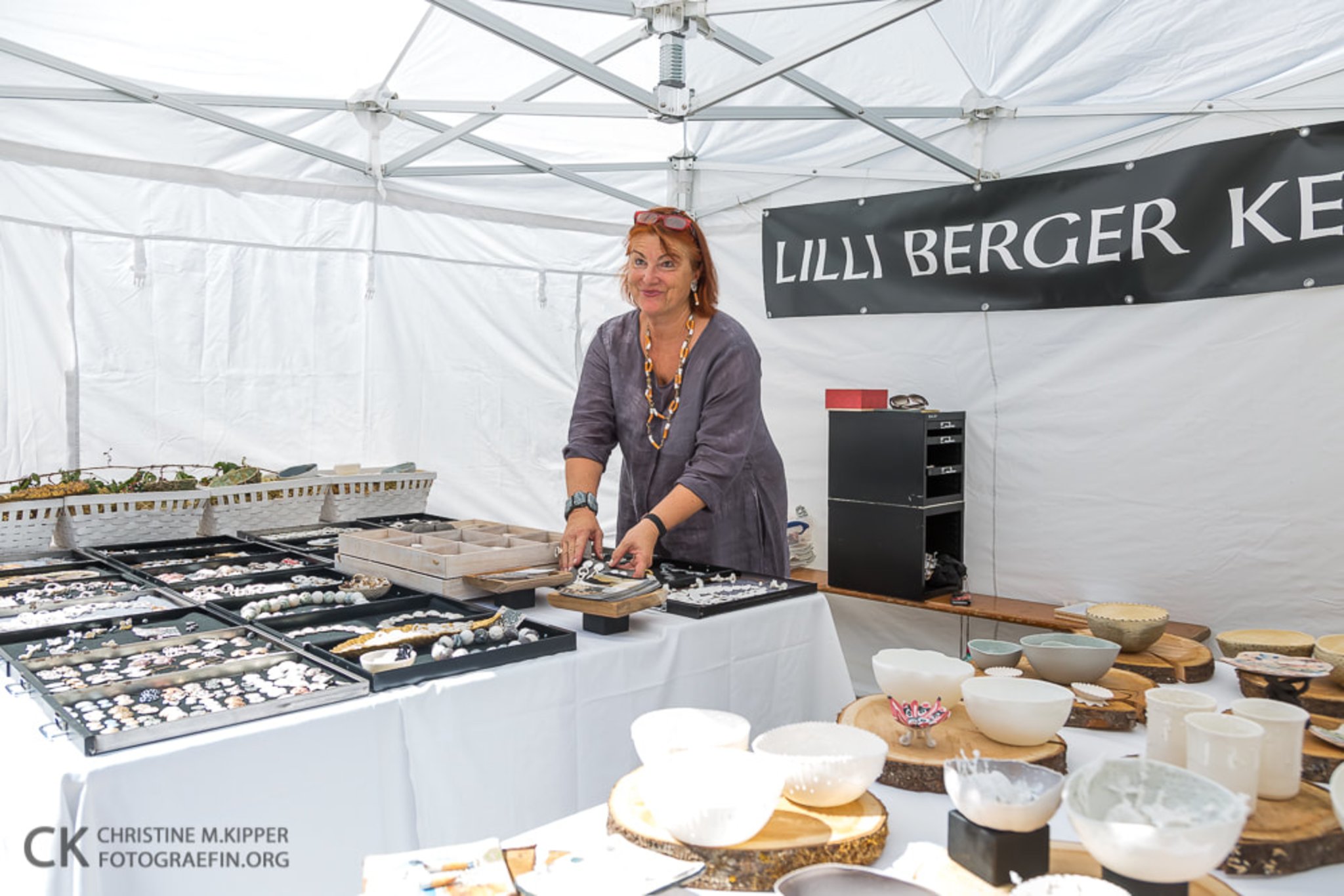 Porträt einer Künstlerin der Vielfalt: Lilli Berger – Keramik trifft ...