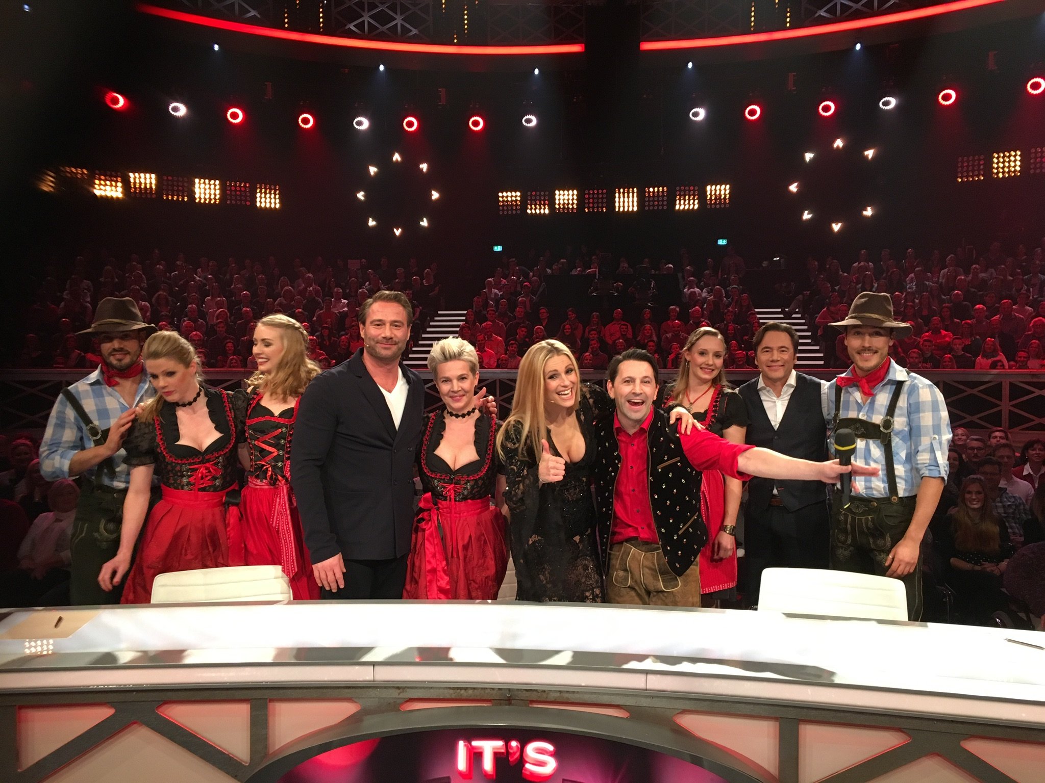 OÖ Magier startet voll durch: Michael Late - Volks-Magier in Lederhosen ...