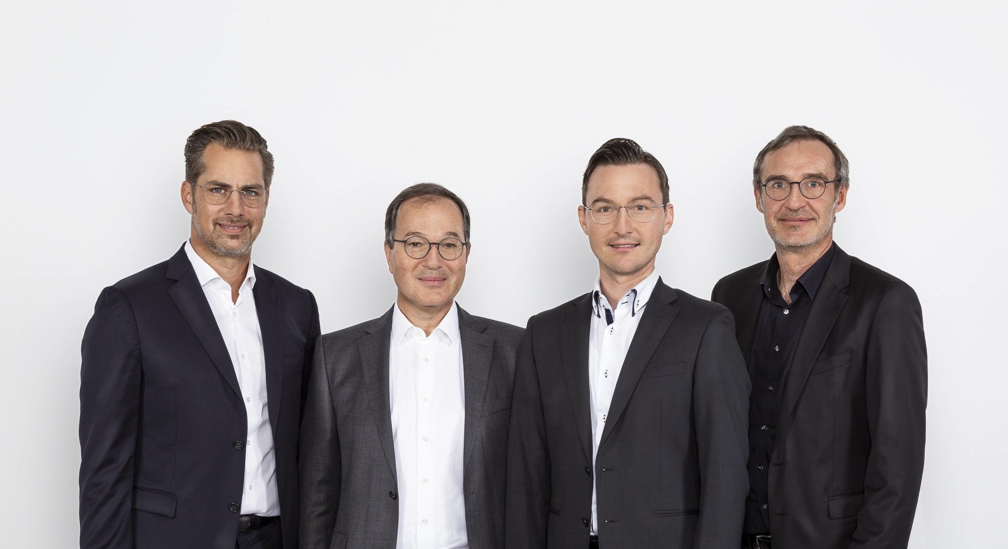 Silhouette: Aufsichtsrat bestellt neuen Vorstand - Linz