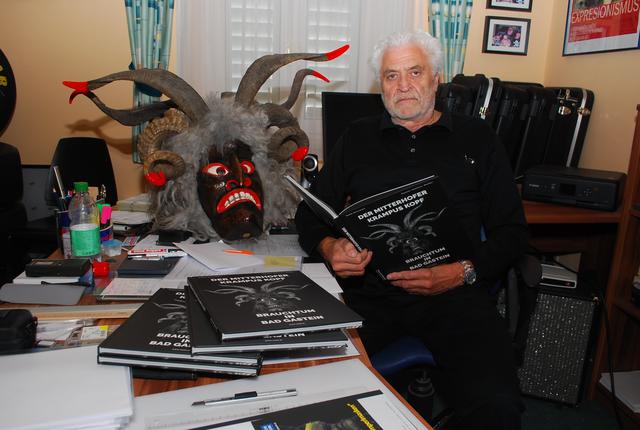 Bildband über „Mitterhofer-Masken“…. - Pongau