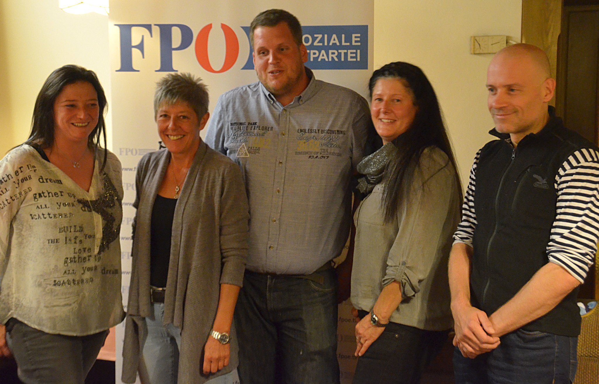 FPÖ beging Gründungsparteitag der Ortspartei Mieminger Plateau: Blaue ...