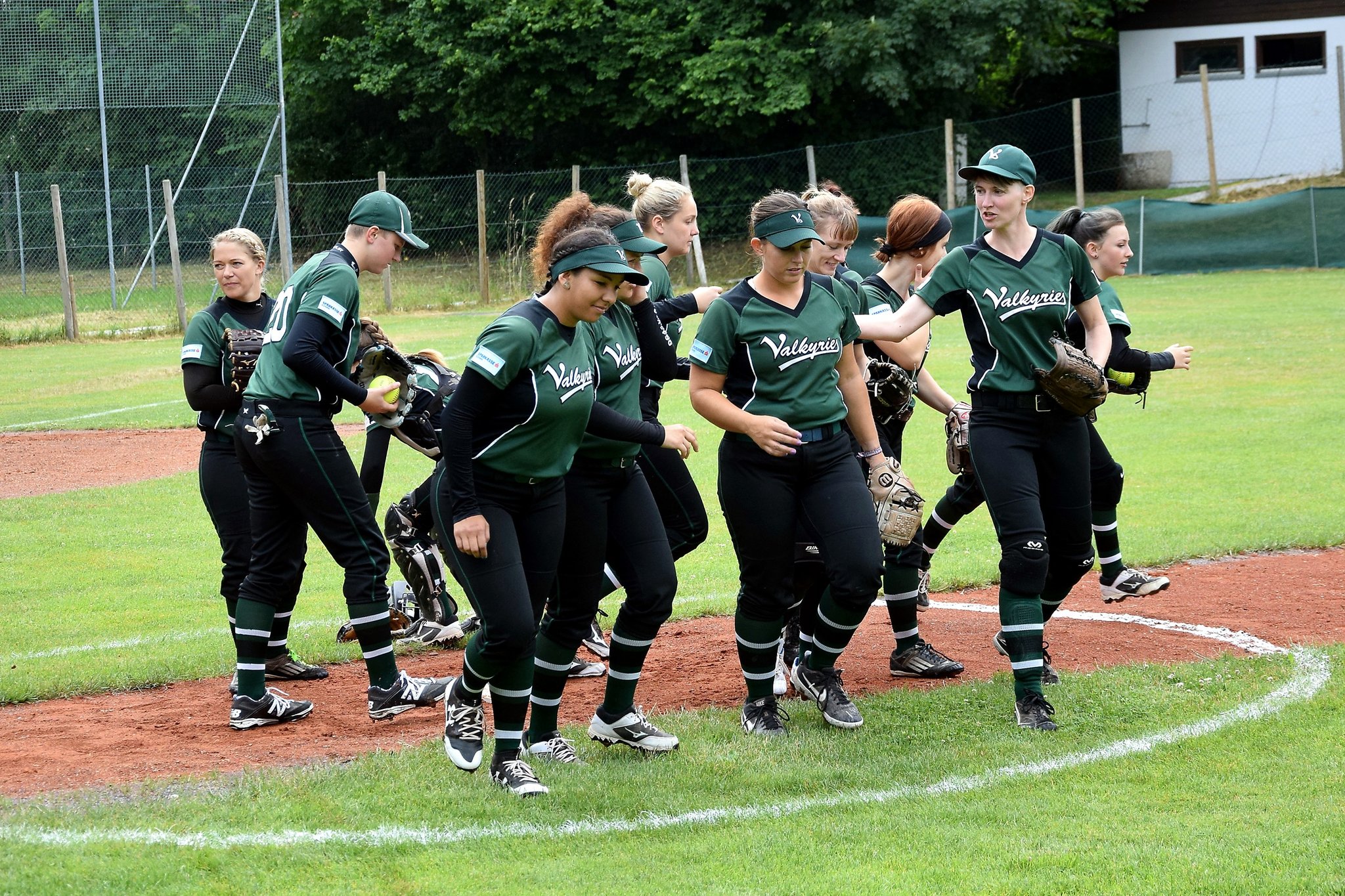 Saisonabschluss Valkyries Softball: Softball-Saisonabschluss der ...
