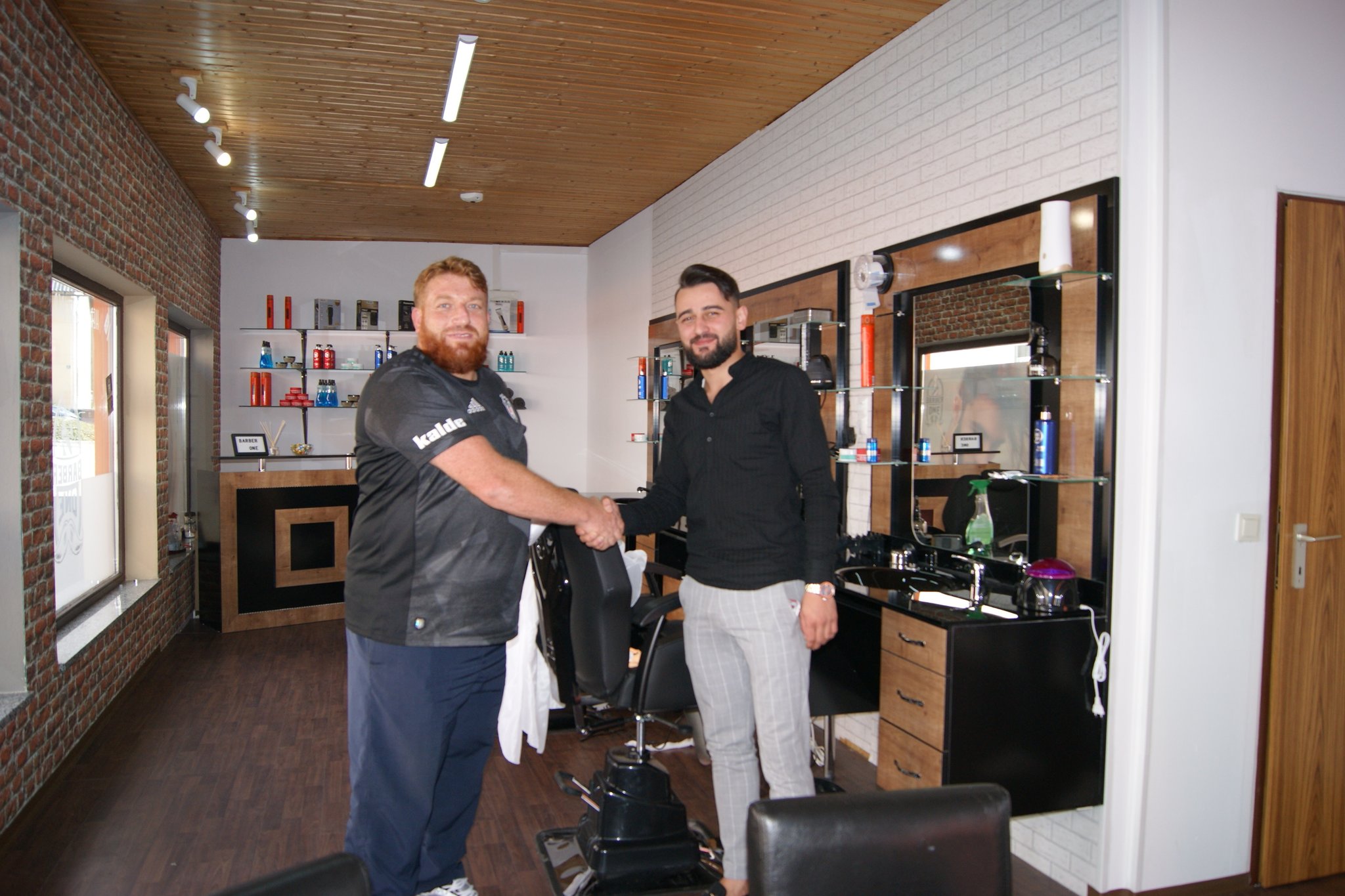 Schrems: Neuer Barbershop verwöhnt Männer - Gmünd