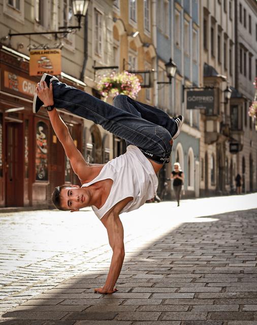 Urban Dance Club: Tolle Moves von den Profis lernen - Linz