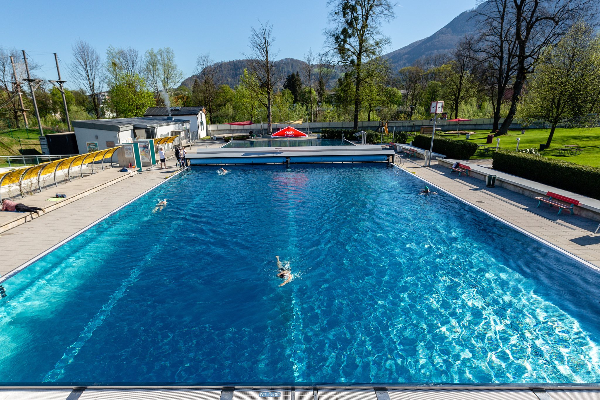 Gratis baden: Aya-Freibad lädt zum Saisonabschluss zum Badevergnügen ...