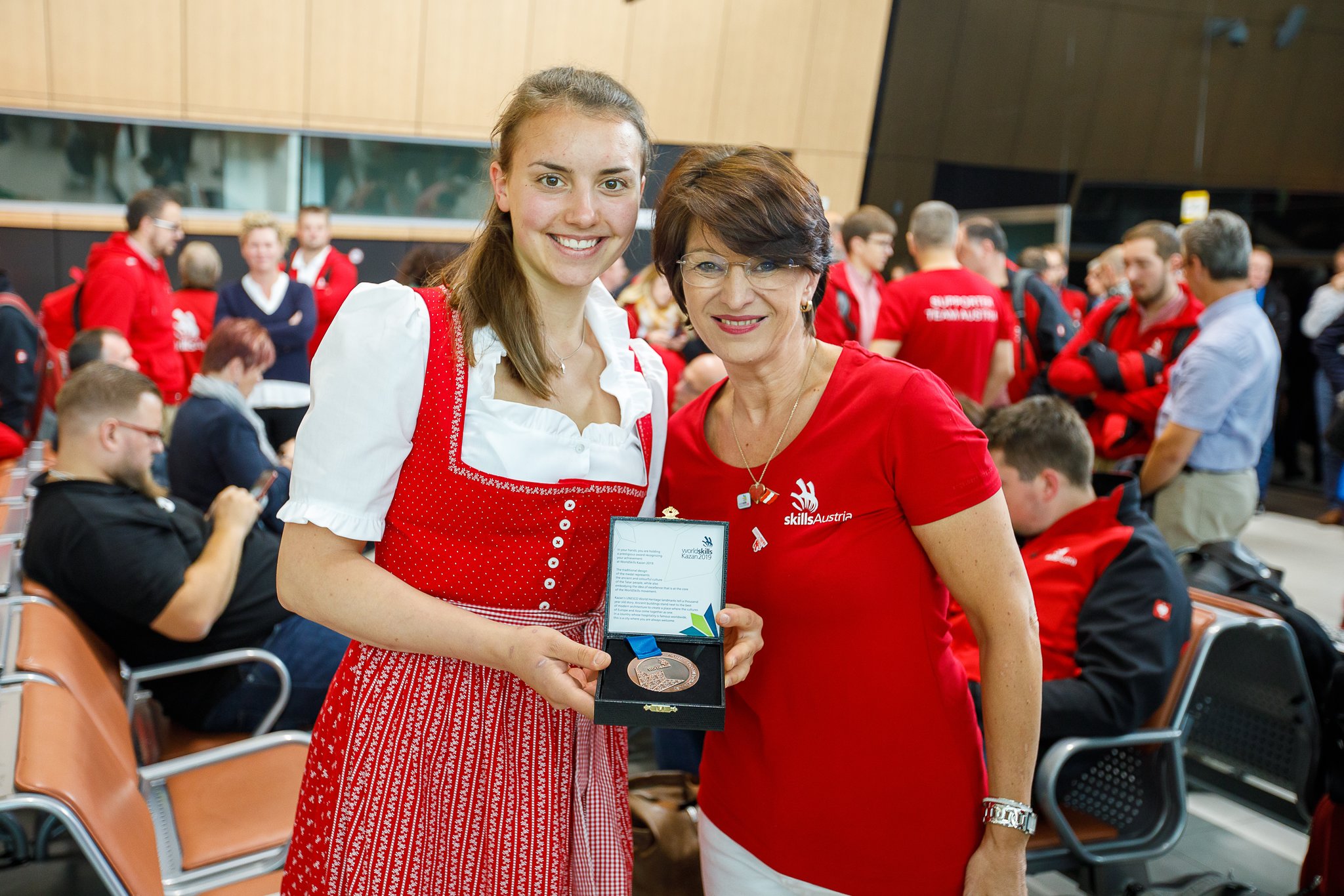 Medaille für Oberlaaer Konditorin: Anjuta Bergmann bei World Skills ...
