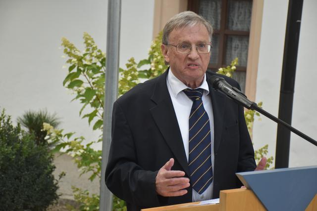 Gedenkveranstaltung an den von den NAZIS 1944 ermordeten HS Direktor ...