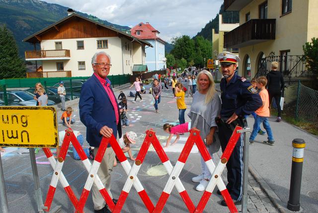 Schulstrasse wurde verkehrsfrei…. - Pongau