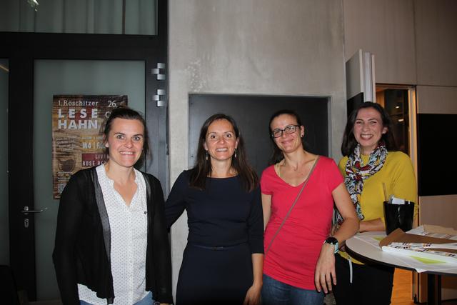 "Pathos" von Angelika Niedetzky - Horn