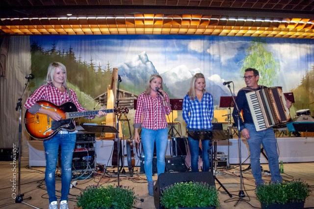 Jubiläum: Ein Geburtstagfrühschoppen für Willi Kröll - Westliches ...