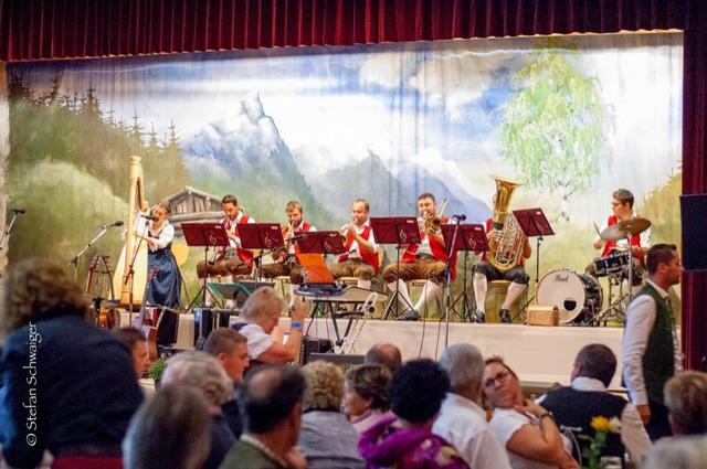 Jubiläum: Ein Geburtstagfrühschoppen für Willi Kröll - Westliches ...