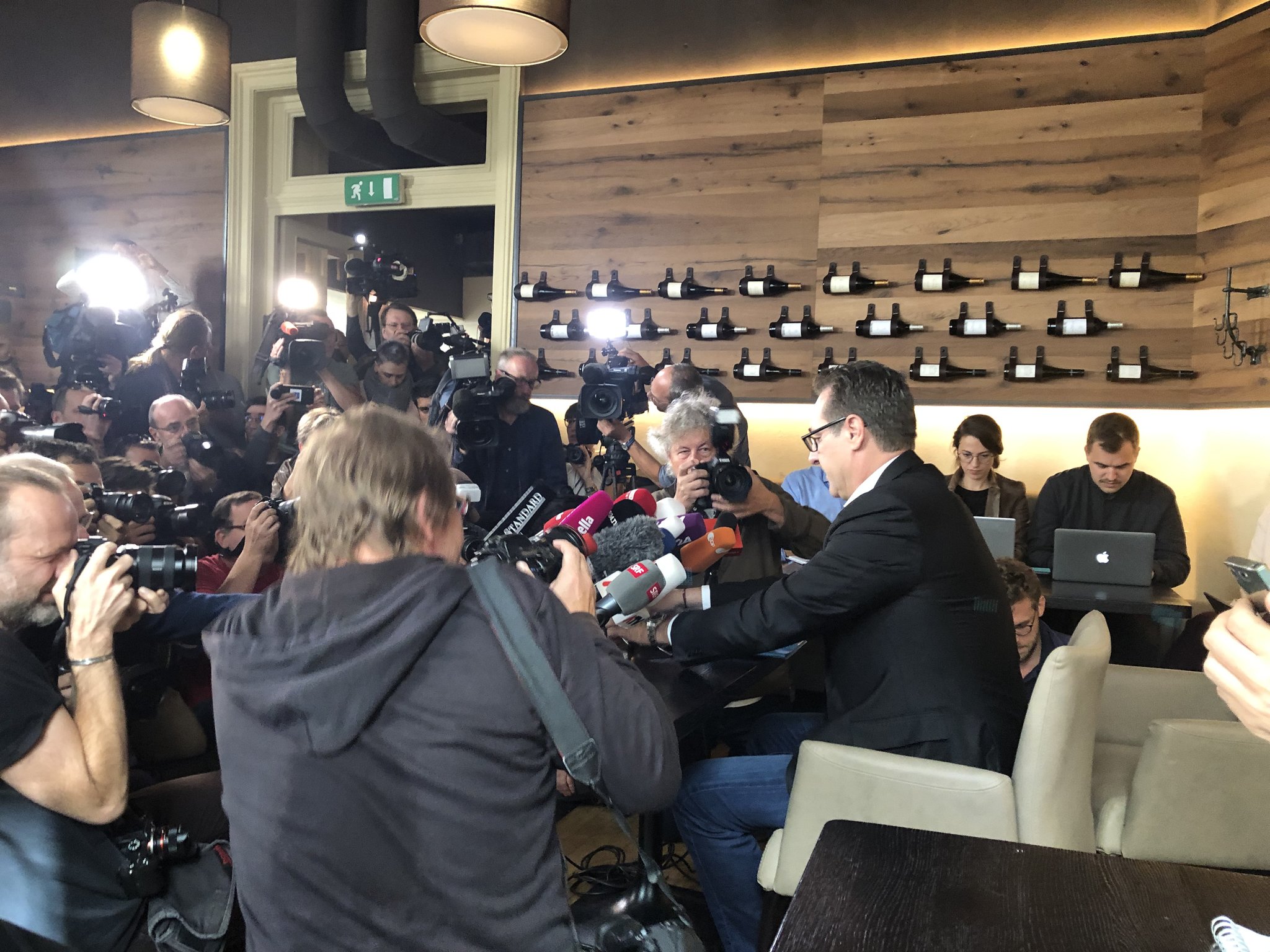 Spesenaffäre: Heinz Christian Strache verlässt die FPÖ