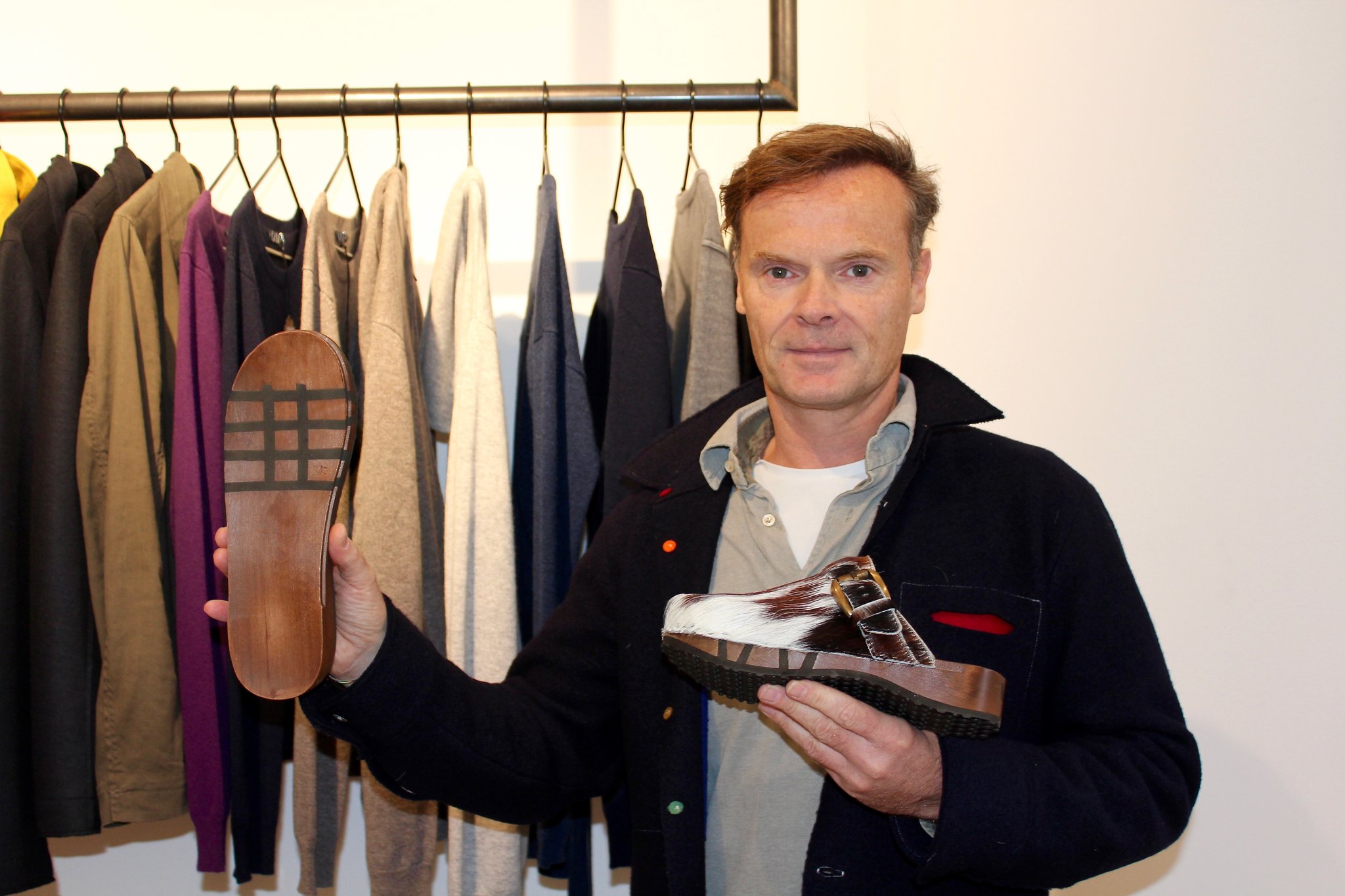 Holzschuhmanufaktur: Echte Handarbeit aus Döbling - Döbling