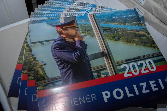 Wien Landstrasse: Präsentation des Wiener Polizeikalenders 2020 - Wien