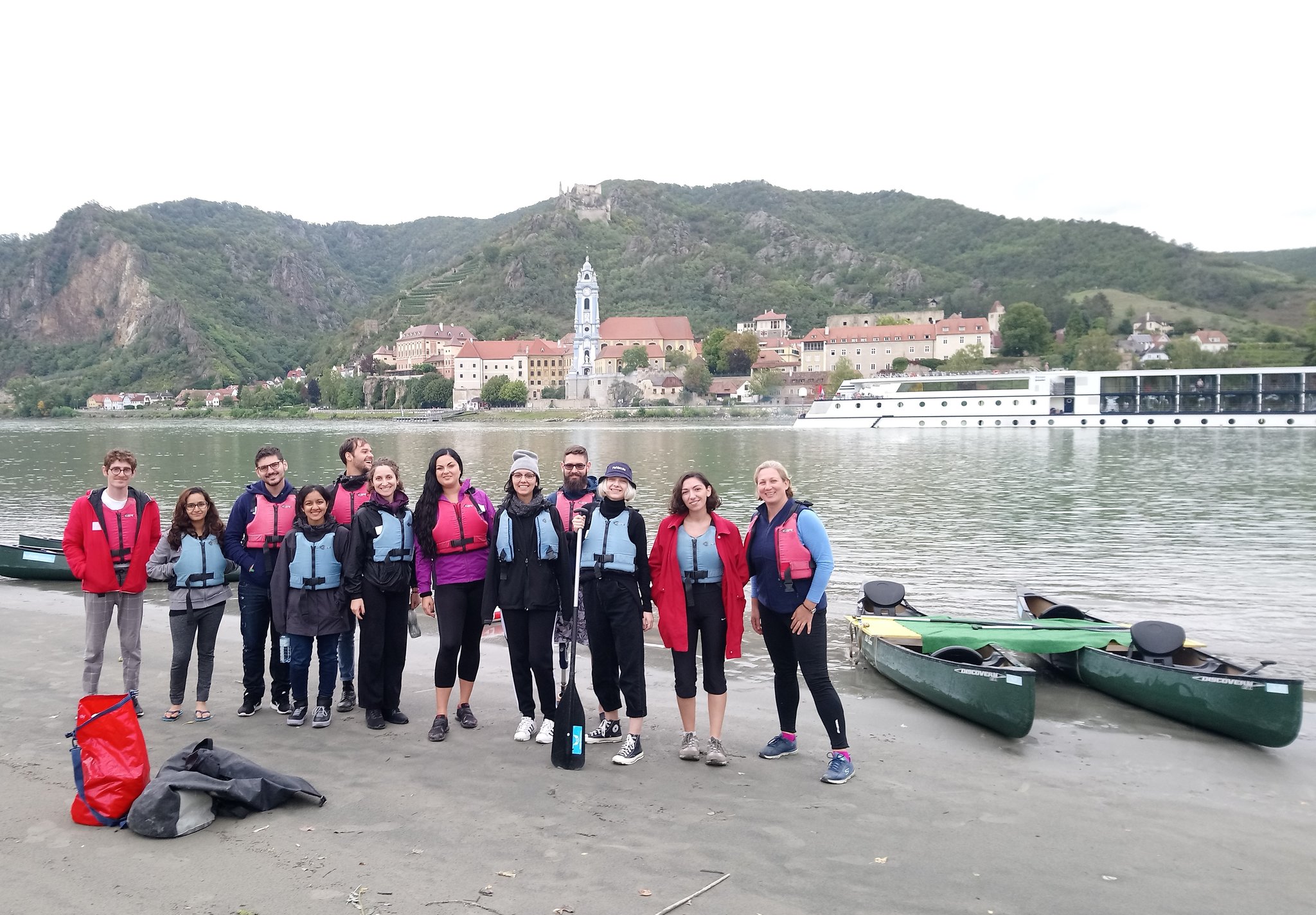 Gemeinsame Kanufloßfahrt mit Erasmus Studenten - Krems