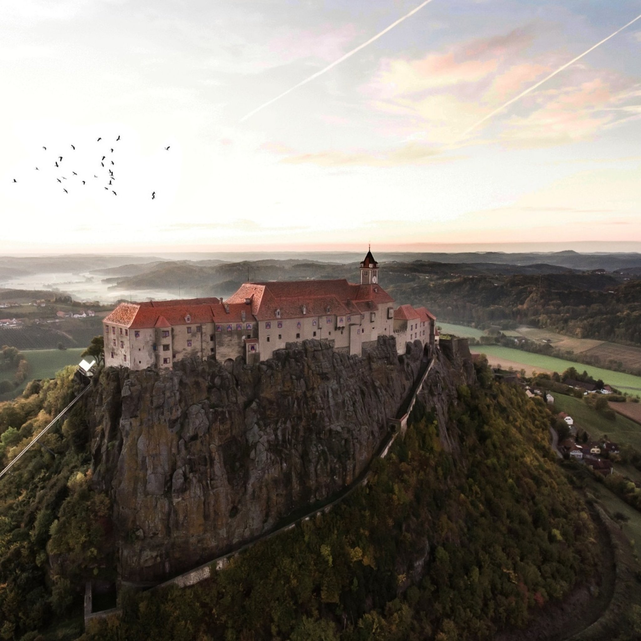 Riegersburg bei Sonnenaufgang: Hatte heute das Glück, die Riegersburg ...