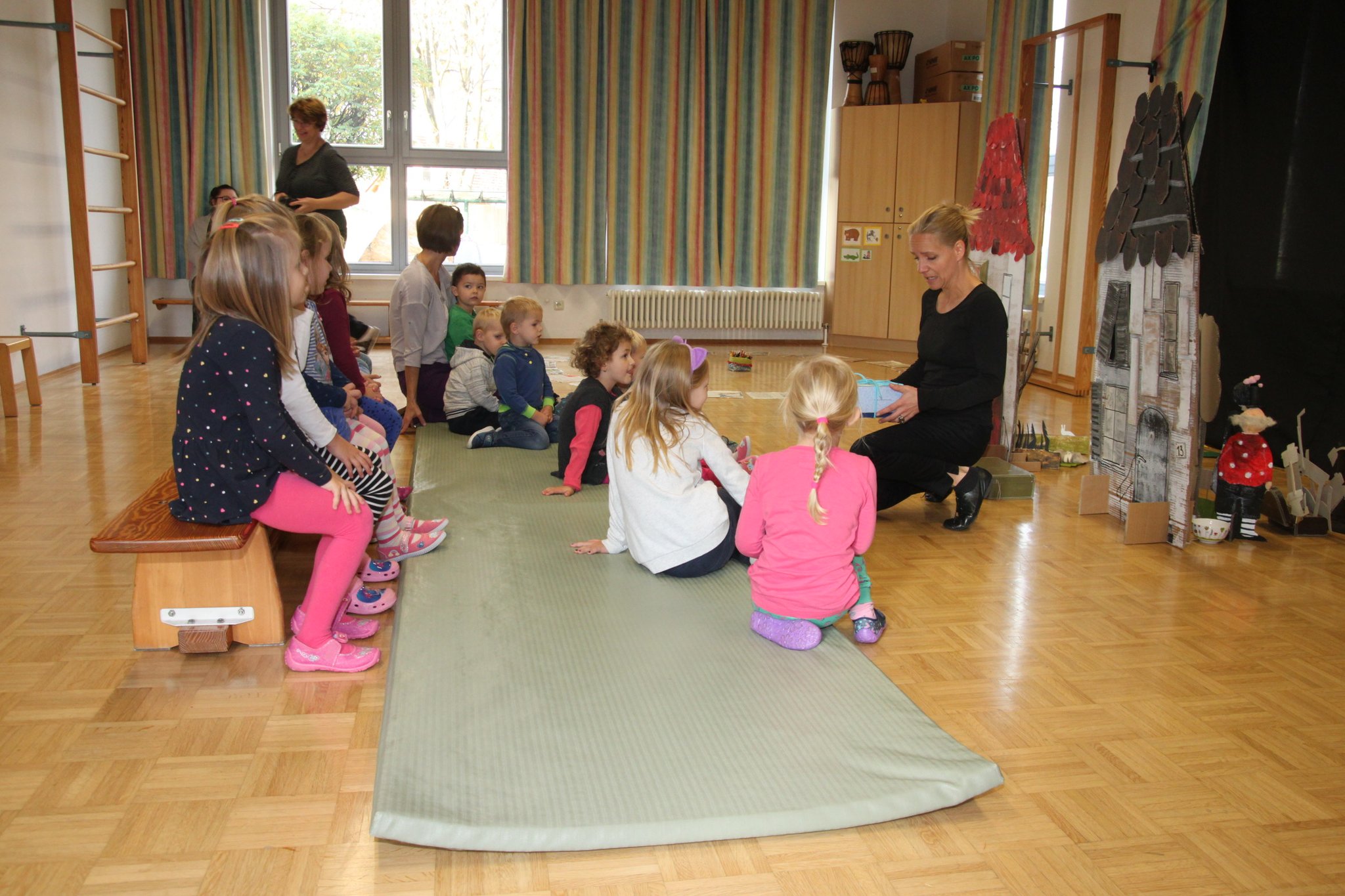 Petra Forster zu Gast in Lasselsdorf: Glück und Unglück im Kindergarten ...