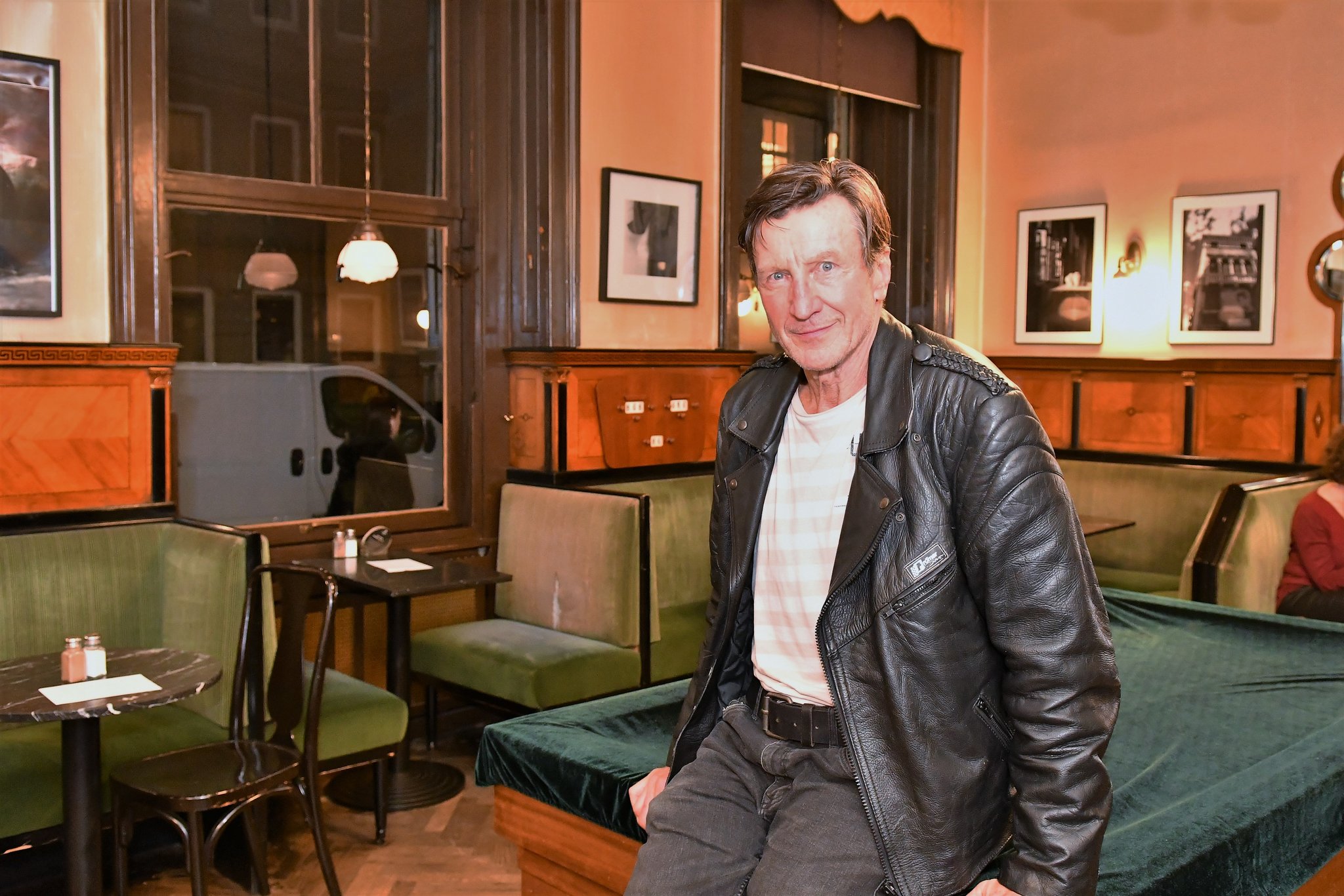 "Frühere Verhältnisse": Hubsi Kramar inszeniert im Theater Akzent - Wien