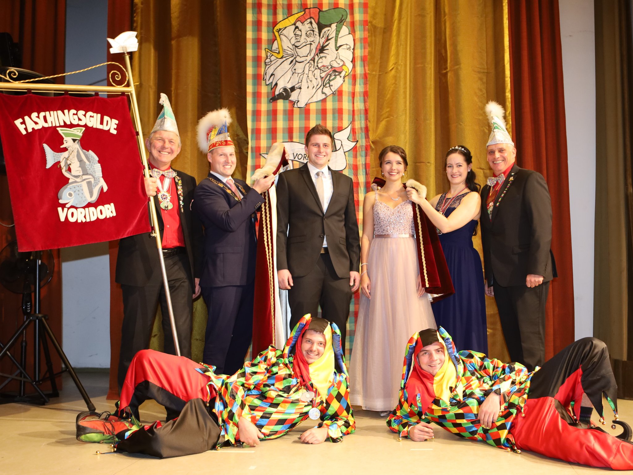Neues Prinzenpaar gekrönt: Vorchdorfer Narren für Fasching 2020 bestens ...