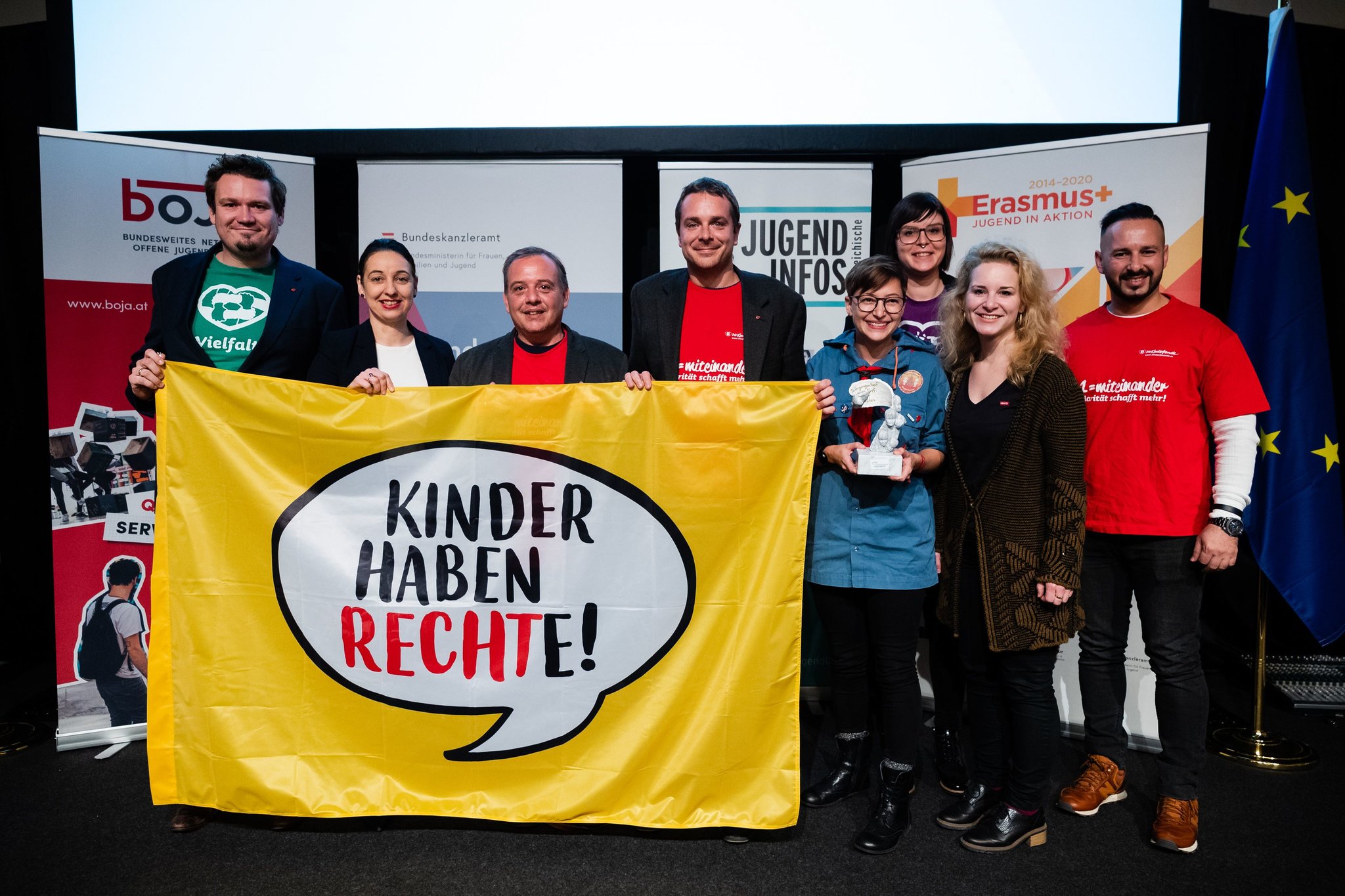 Familienministerin Ines Stilling übergibt Preis im Rahmen einer Gala am ...