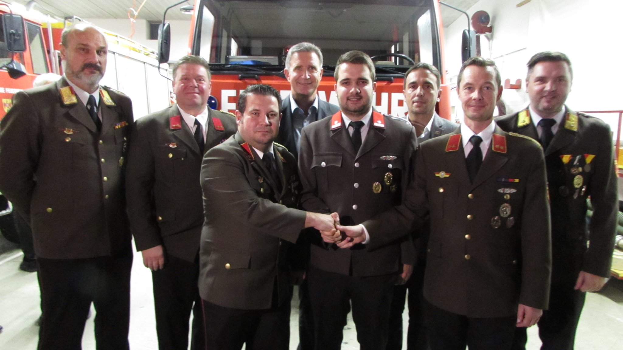 Thomas Braun rückt nach: Tunnelfeuerwehr Rudersdorf hat neuen Vize ...