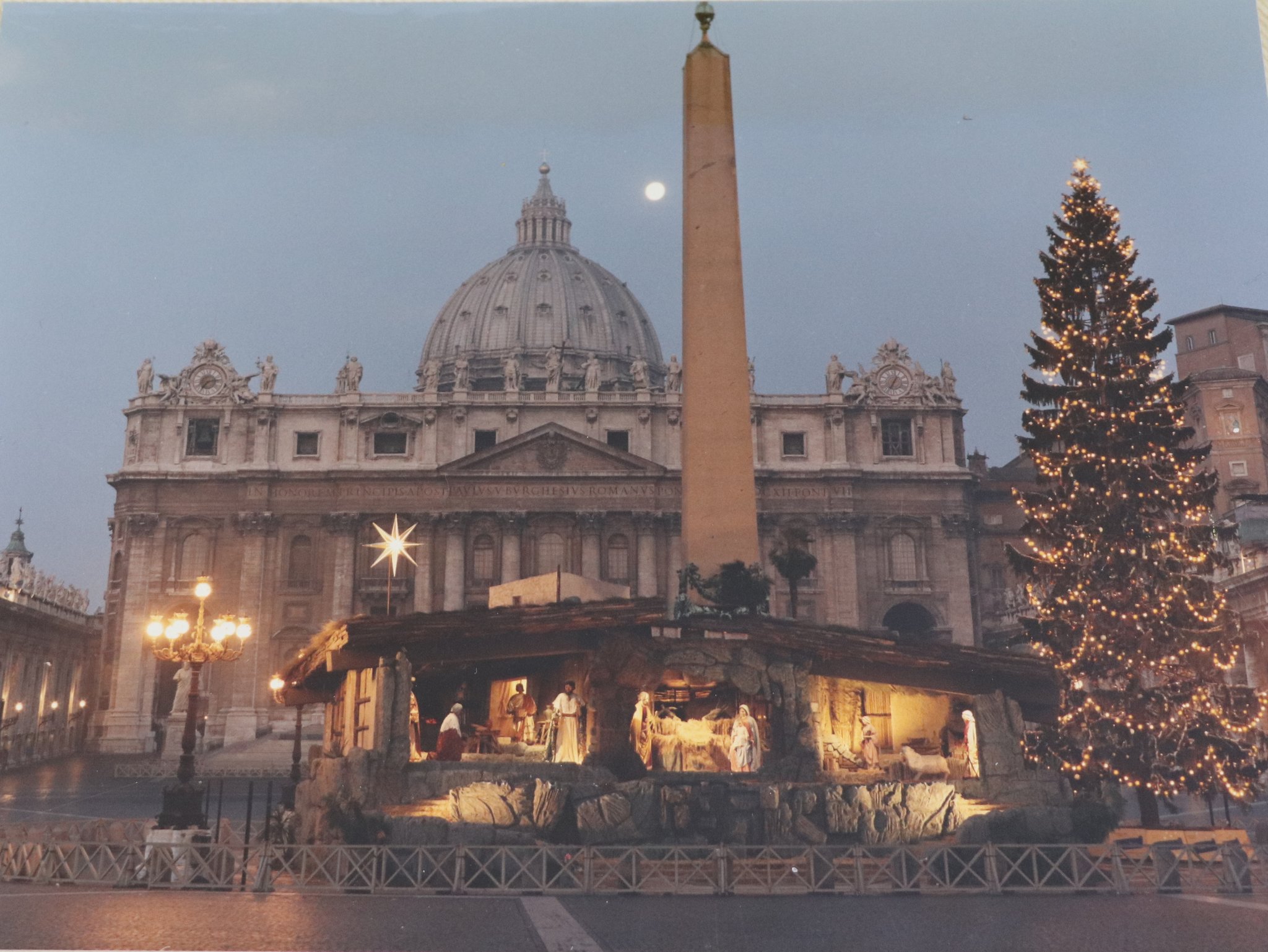 Schärding damals: Weihnachtsbaum am Petersplatz kam 1989 aus Kopfing ...