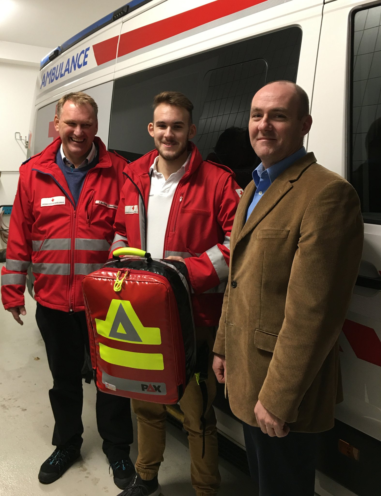 Gärtnerei Ott spendet First Responder Rucksack - Tulln