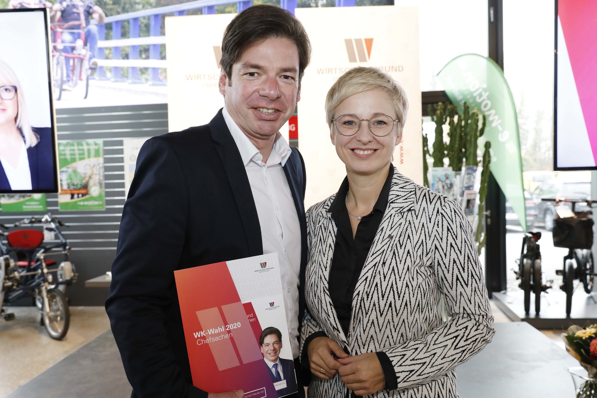 Doris Hummer "On Tour": Mit vollem Schwung in die Wirtschaftskammer ...