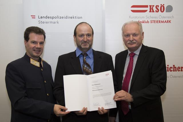 Kuratorium Sicheres Österreich: Ehrung für Thomas Dworschak und ...