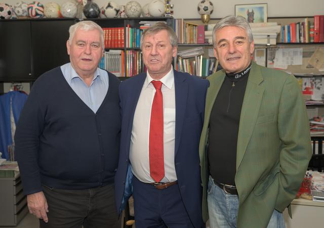 30 JAHRE BEZIRKSVORSTEHER: Erich Hohenberger feiert sein Amtsjubiläum ...