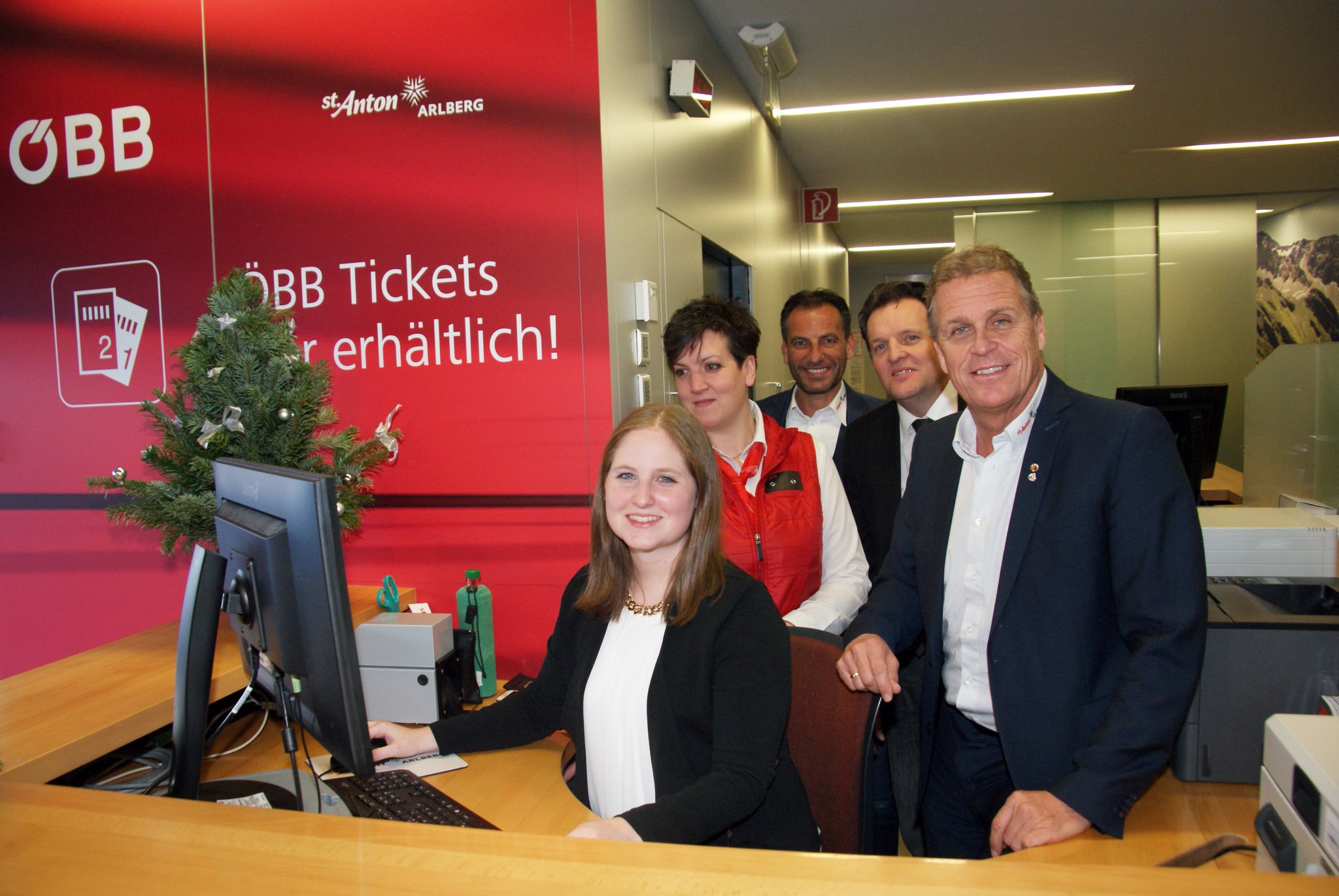 Kooperation mit ÖBB: Tourismusverband startet Service Center St. Anton am Arlberg - Landeck