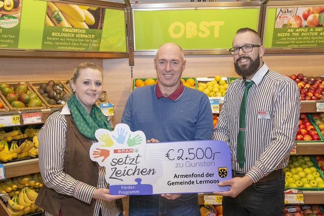 Wiedereröffnung: SPAR spendet 2.500 Euro an den Armenfonds Lermoos - Reutte
