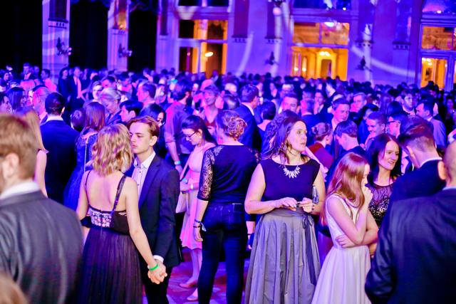 Maturaball 2020: Maturaball der HTL1 für Bau und Design in Bildern - Linz